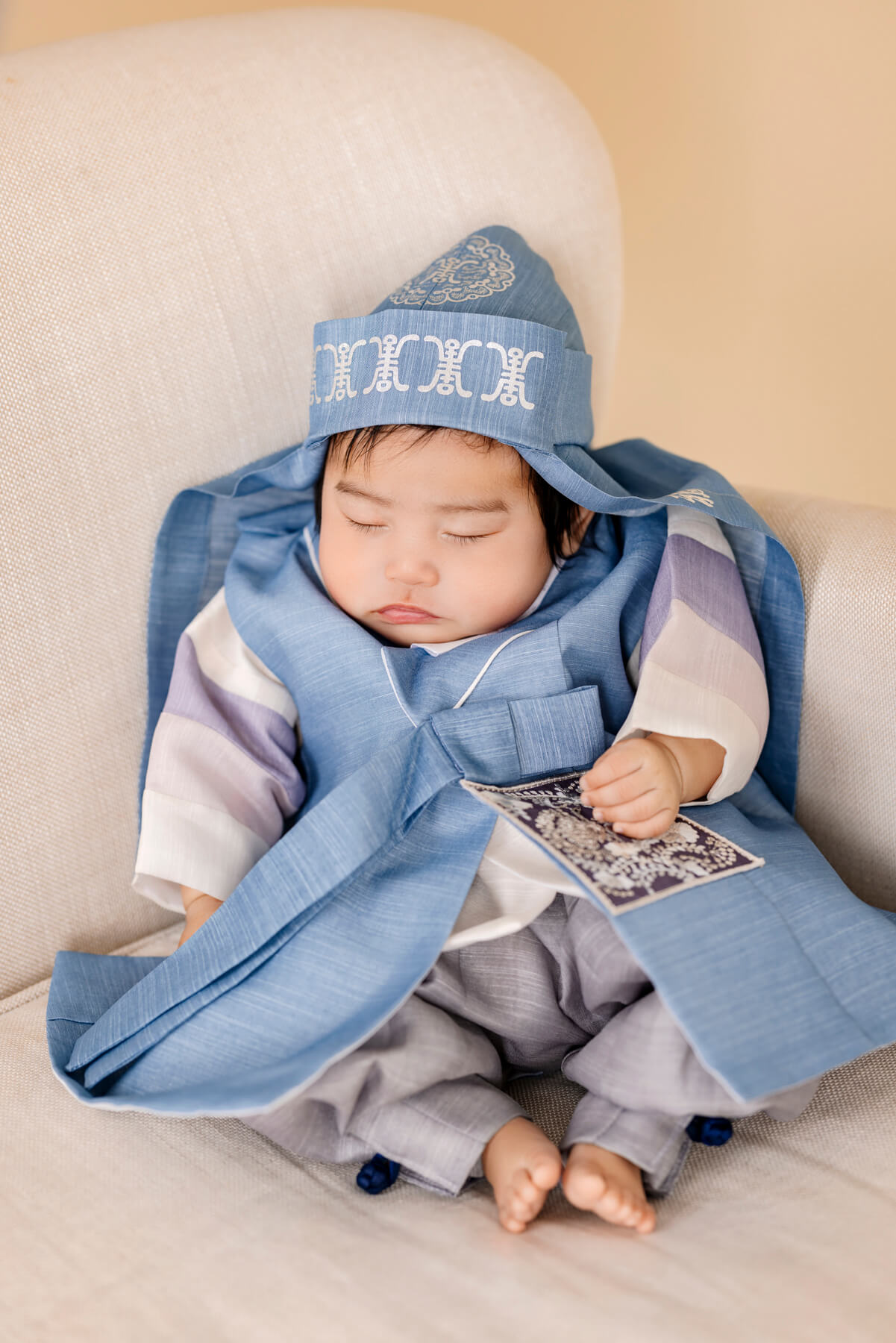 Embracing Family Rituals: The Heart of Korean 100 day Baek-il Celebration