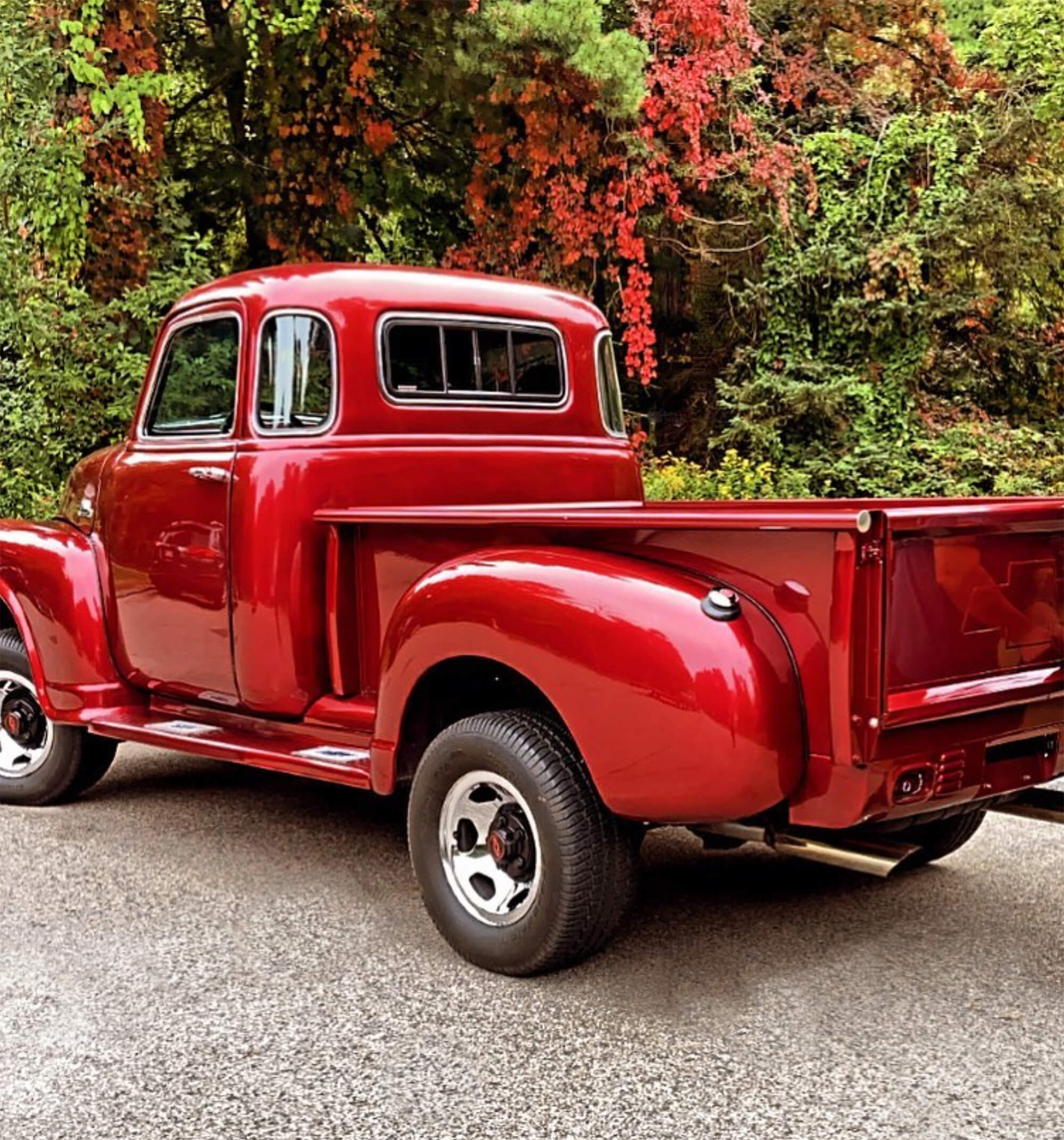 Ruby The Red Truck | Holiday Sessions